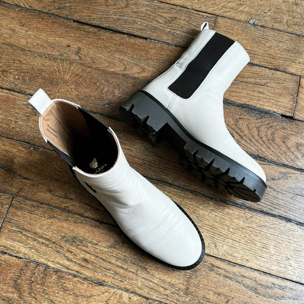 Le mouton enchanté, épisode 13 : les chelsea à grosses semelles - Mon ...